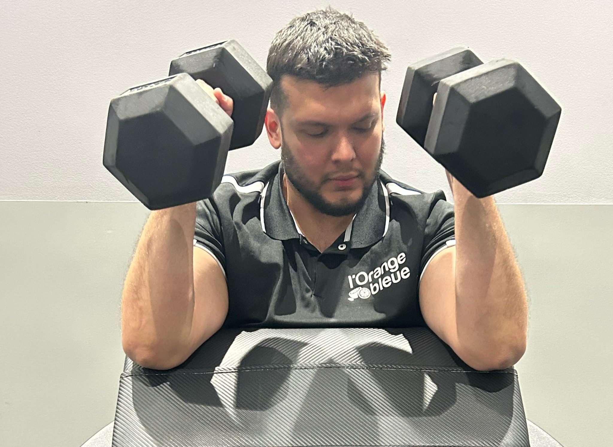 🏋️‍♂️ Descubre a Jonathan, Manager de l’Orange bleue Madrid Cuatro Caminos